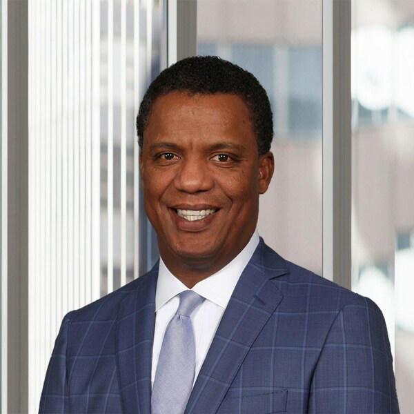PREEMINENT CORPORATE PARTNER JOINS LATHAM & WATKINS IN NEW YORK