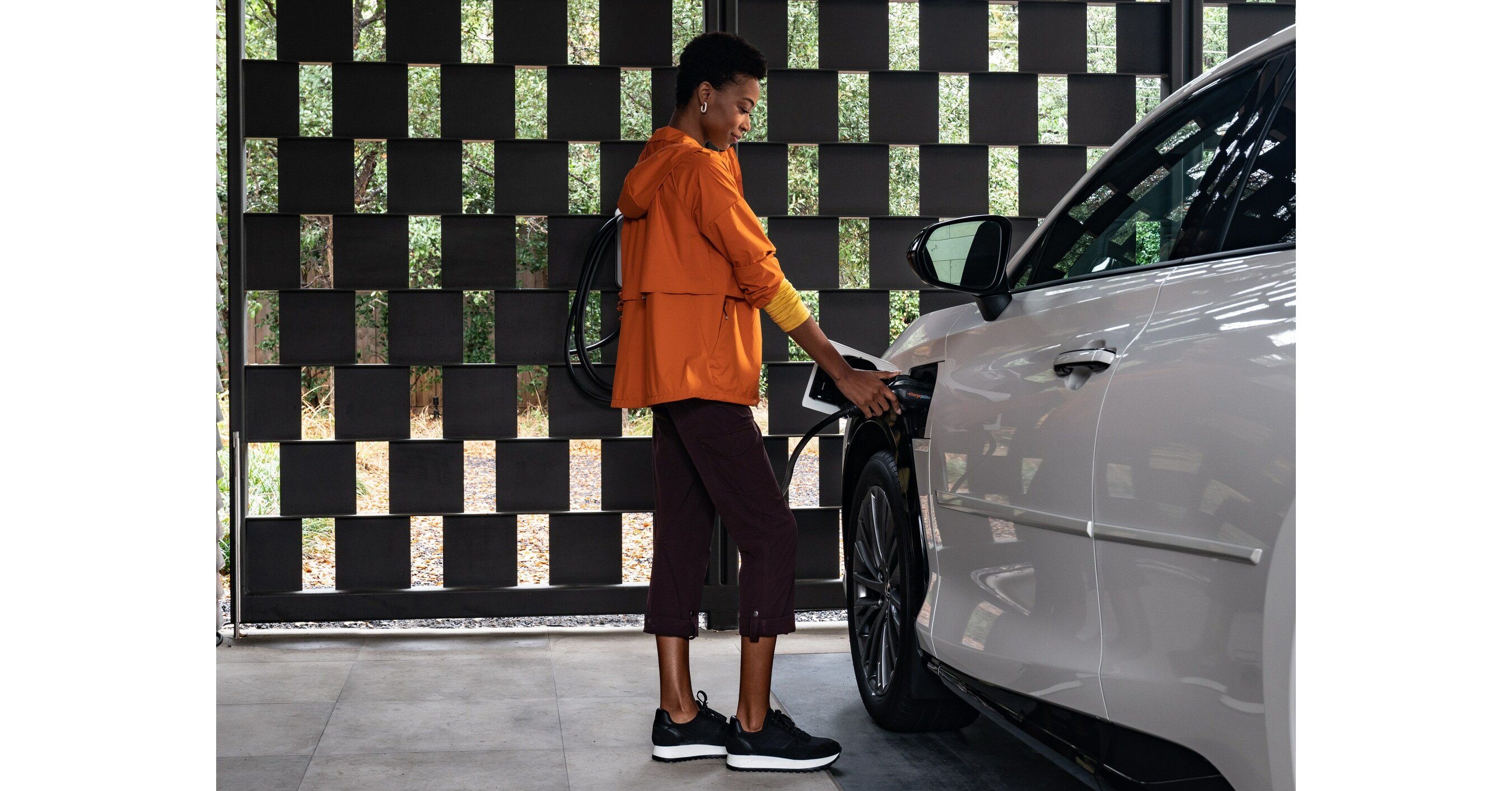 Lexus y ChargePoint mejoran la experiencia de carga pública y doméstica ...