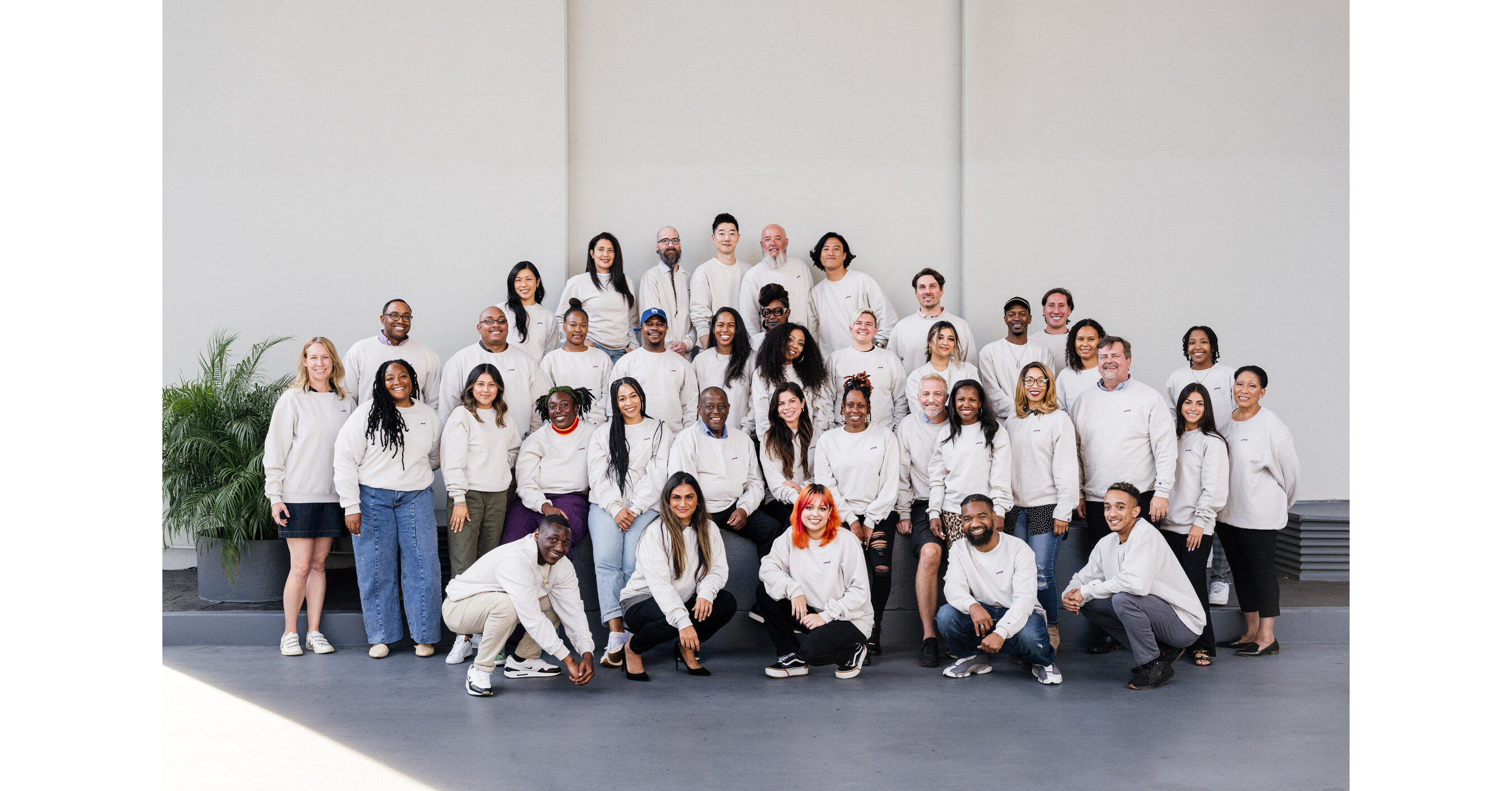 Mirror Digital Named a 2023 Ad Age Best Place to Work