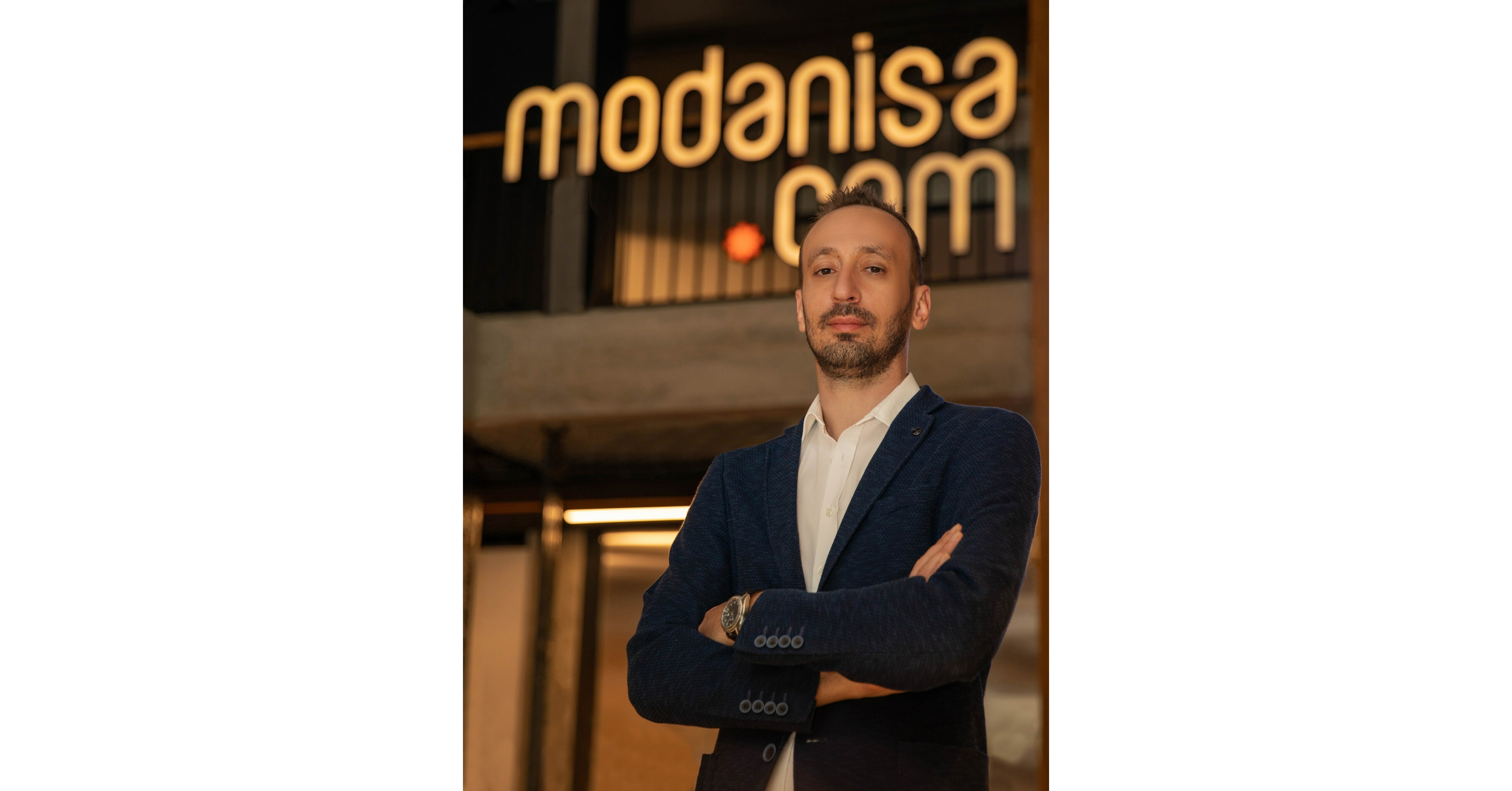New Shopping Trend by Modanisa X Whatsapp