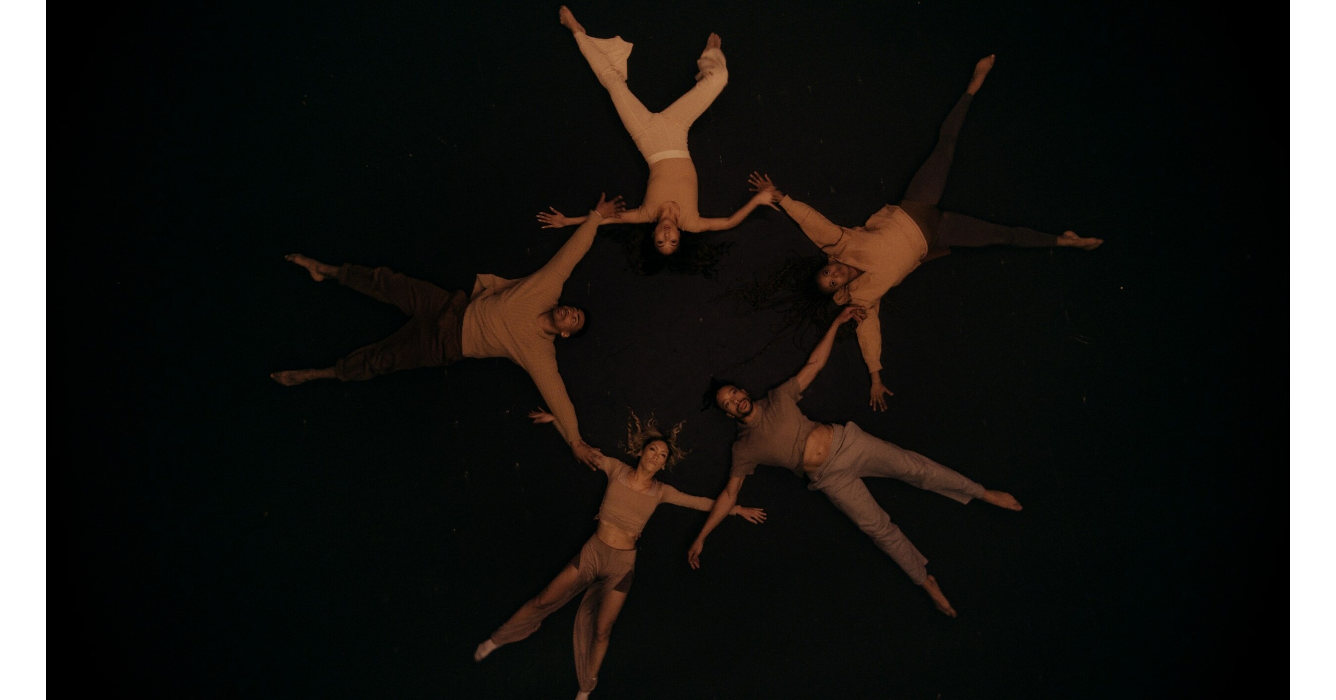 RÉMY MARTIN UNVEILS FIRST-EVER SUPER BOWL ADVERTISEMENT, "INCH BY INCH ...