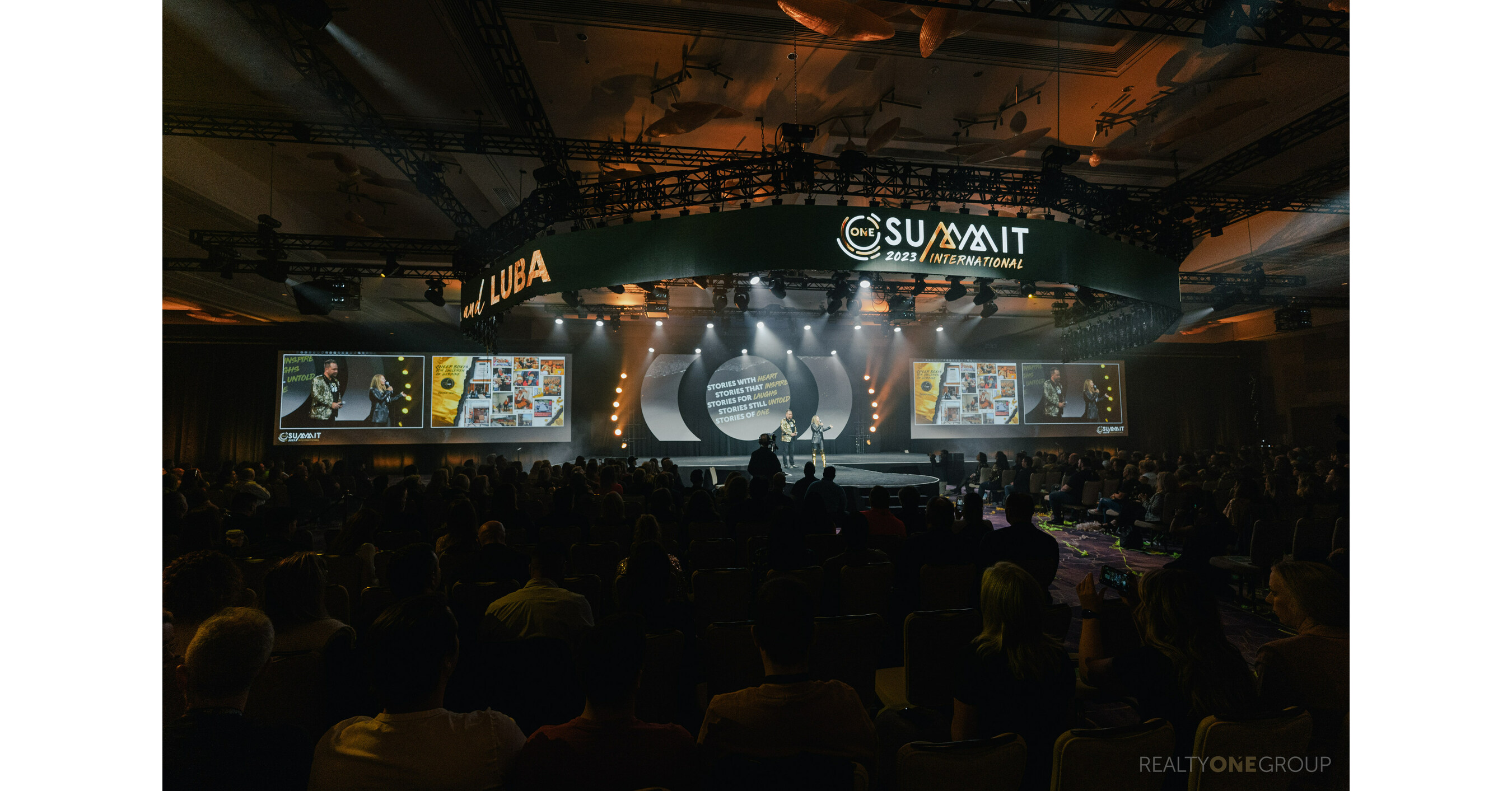 REALTY ONE GROUP STUNS ONE SUMMIT 2023 ATTENDEES WITH BIG STARS AND ...