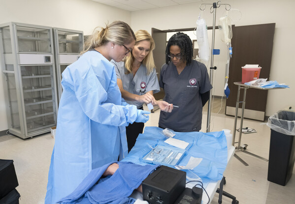 LAKE FOREST COLLEGE AND ROSALIND FRANKLIN UNIVERSITY SHARE $1 MILLION ...