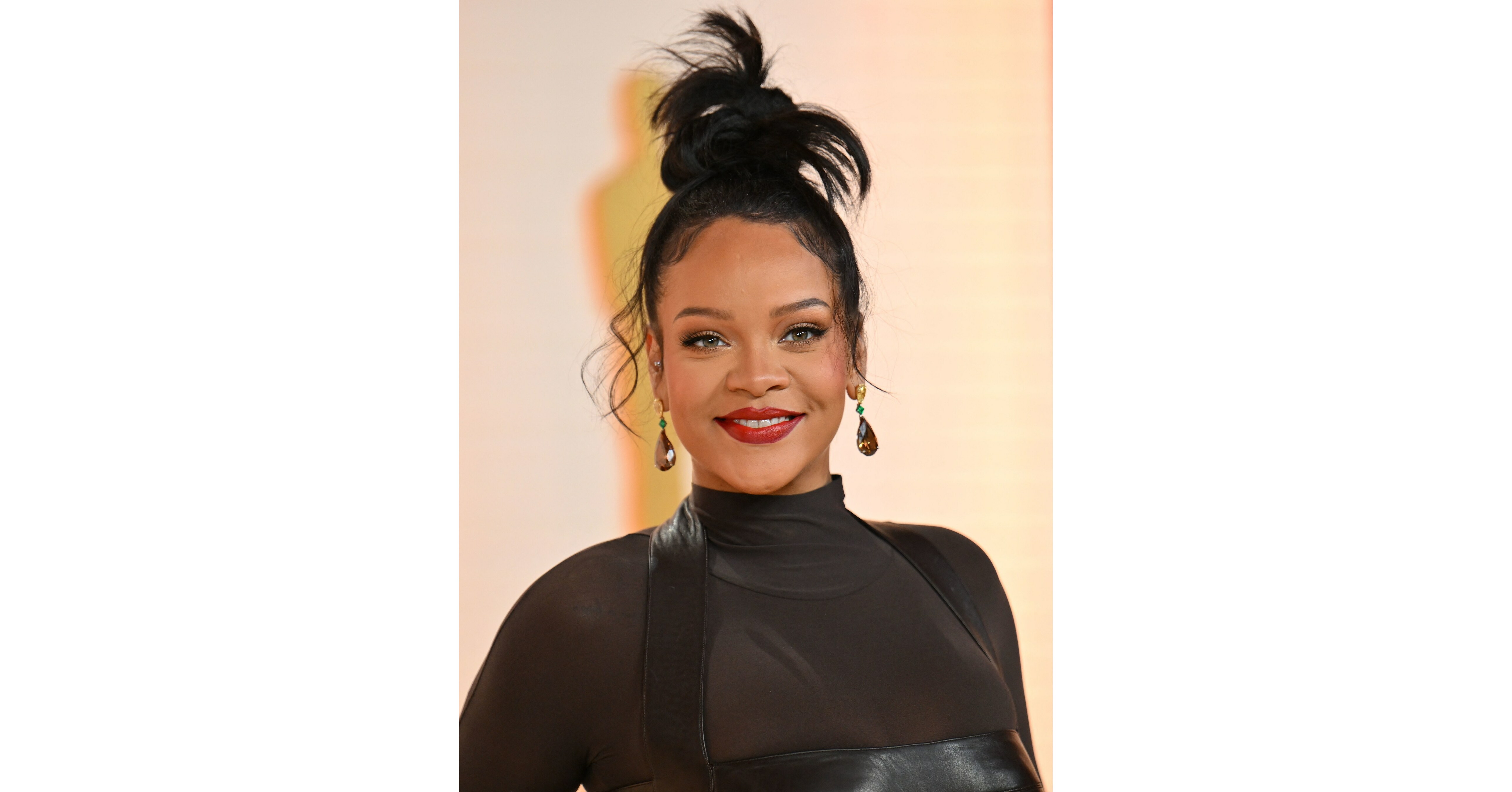 Rihanna in Moussaieff high jewellery walked the red carpet at the ...
