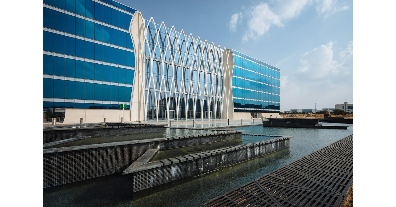 UL Solutions Issues First UL Smart Systems Rating for Para Digital Twin Technology by Dar Group