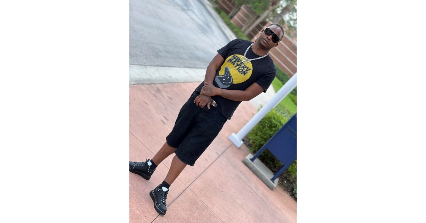 Chicago Rapper Dreadrock Releases New Single "Bible"