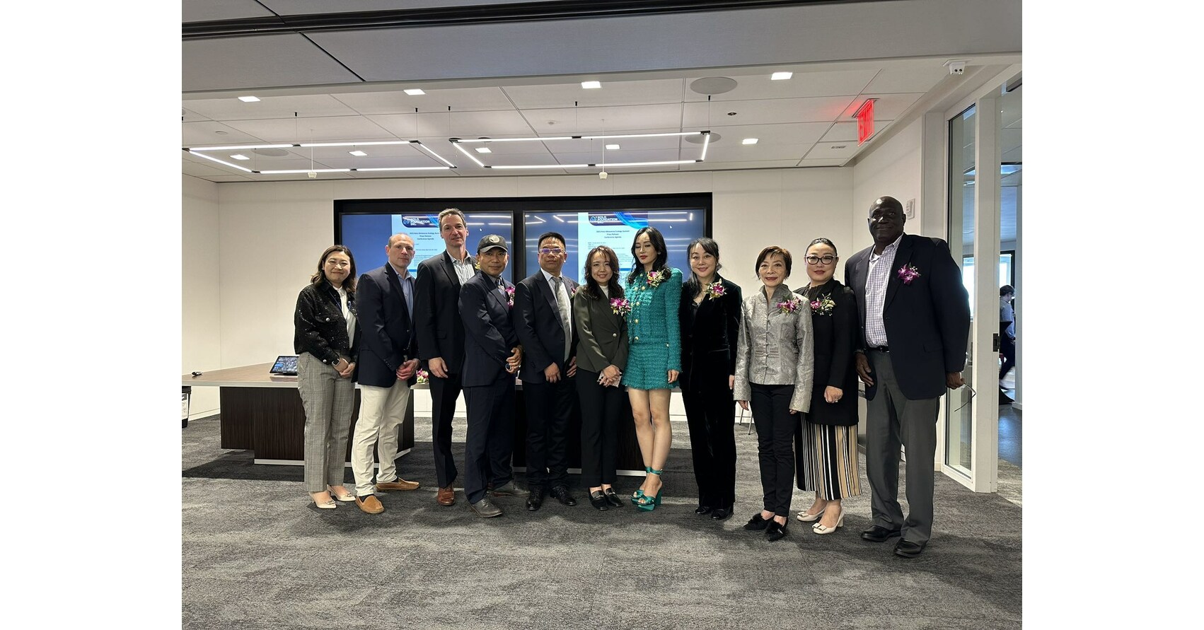 "First Meet in New York" - Holo Foundation Hosted Press Conference for ...