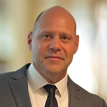 MicroAge Names Tim McCulloch Vice President of Services and Mike Kemp ...