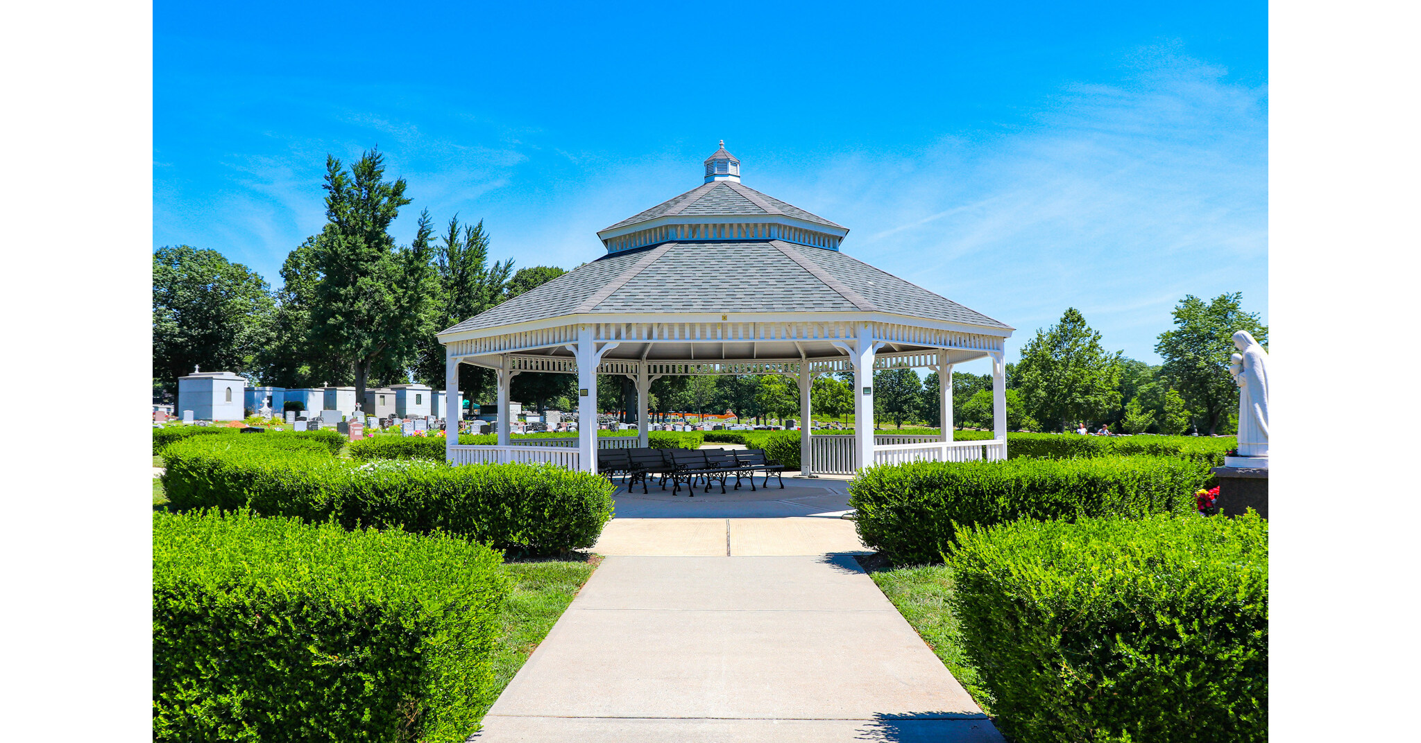 Experience Unforgettable Art, History, and Serenity at the Holy Cross ...