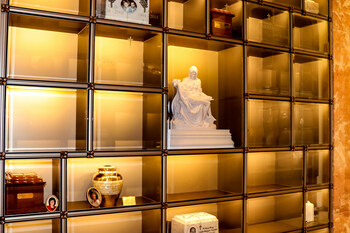 Experience Unforgettable Art, History, and Serenity at the Holy Cross ...