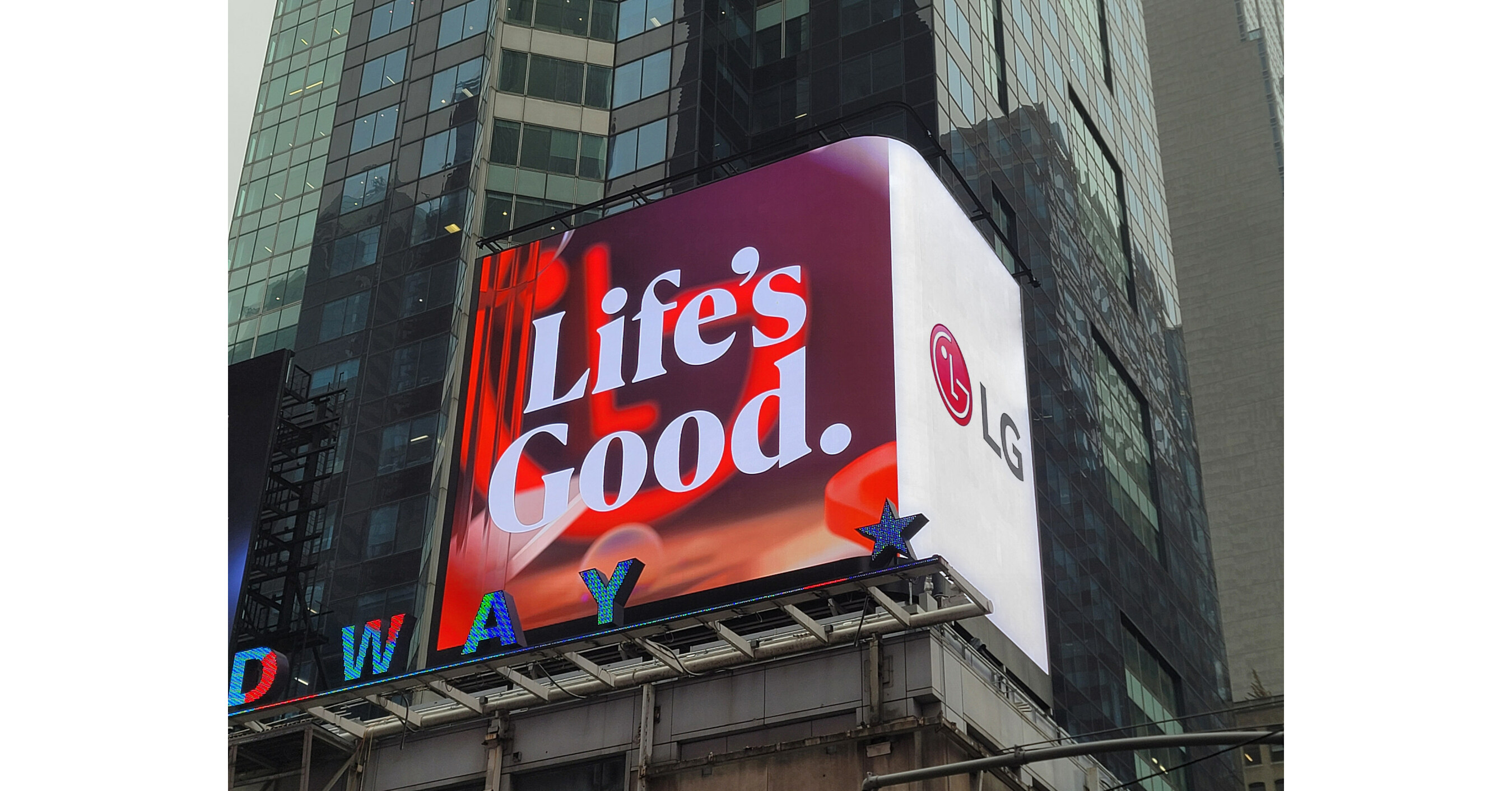 LG SMILES BACK TO THE WORLD WITH ITS NEW BRAND IDENTITY