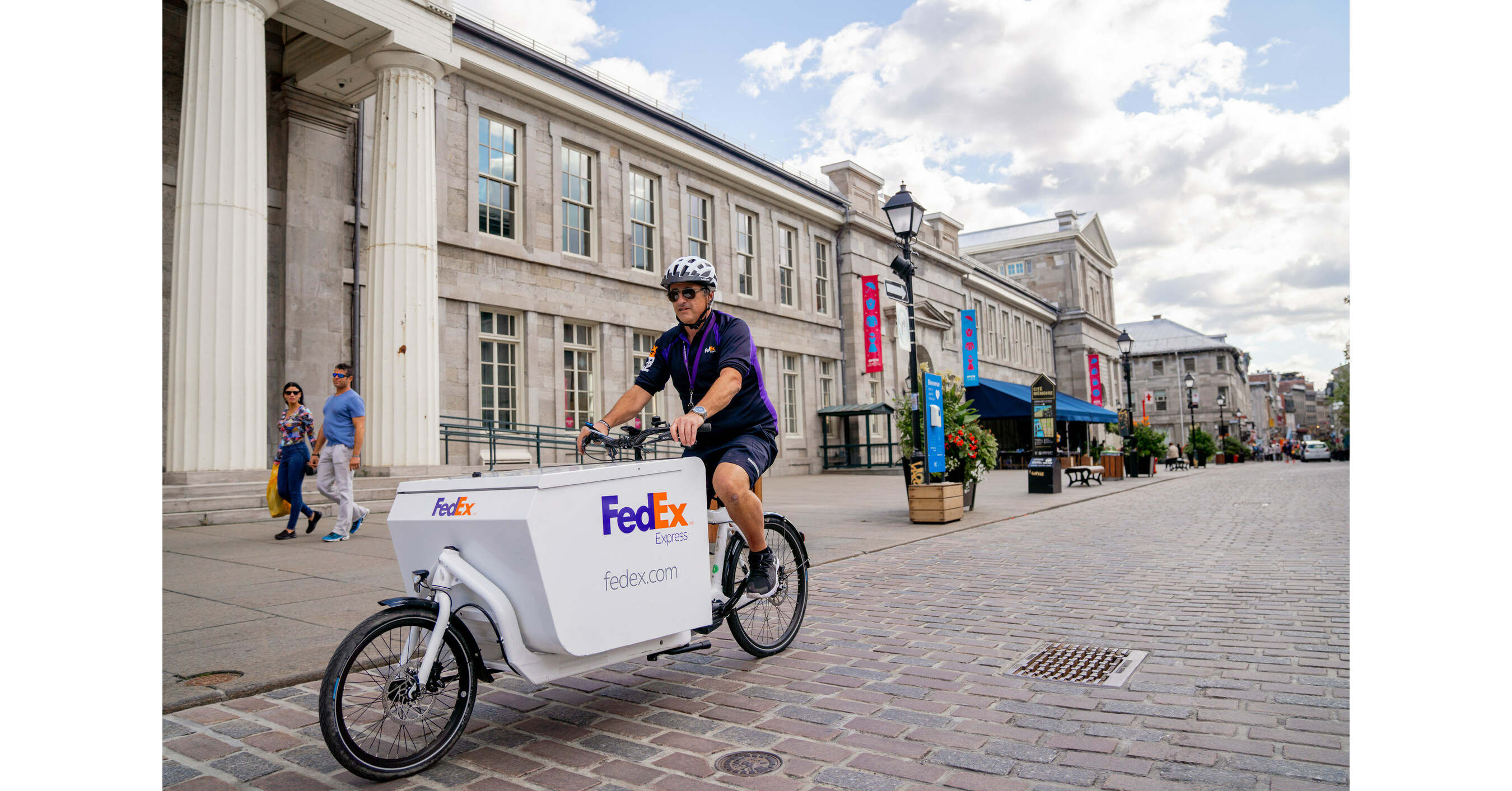 FedEx s'efforce de livrer la carboneutralité d'ici 2040