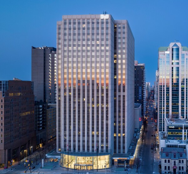 MACH ACQUIRES 160 ELGIN IN OTTAWA -A 1 Million-Square-Foot Office Building