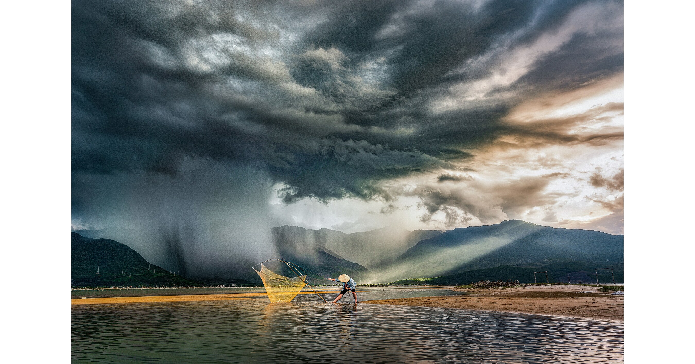 VIETNAMESE PHOTOGRAPHER KHANH PHAN THI WINS 14TH GREENSTORM GLOBAL ...