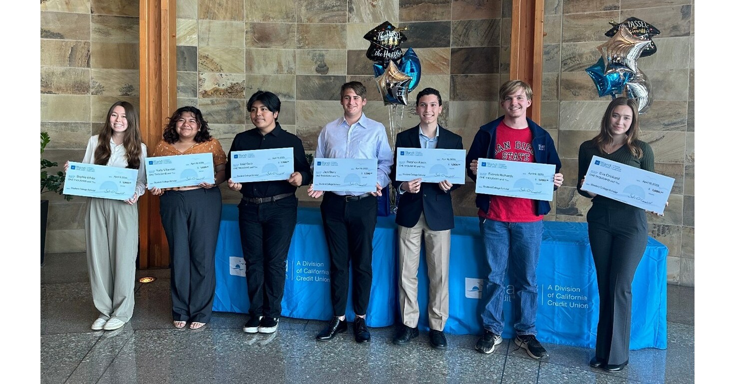 North Island Credit Union Awards 10 Scholarships To College Bound San Diego And Riverside County north-island-credit-union-awards-10-scholarships-to-college-bound-san-diego-and-riverside-county