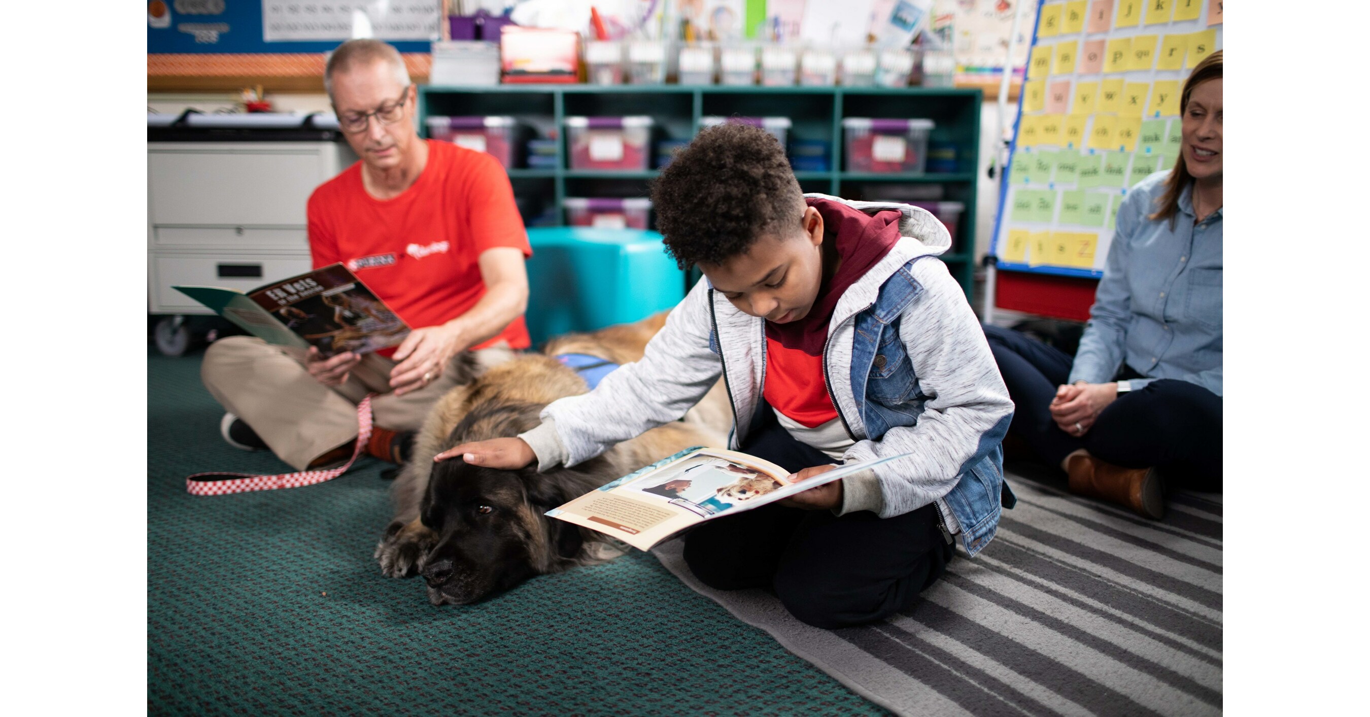 PURINA GOES BACK TO SCHOOL WITH THERAPY DOG VISITS TO HELP MANAGE ...