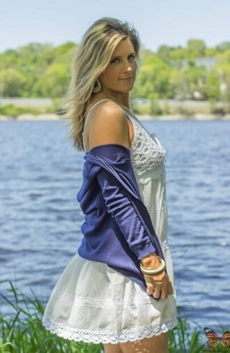 In it to Win it: Shelton Resident to compete in Mrs. Connecticut ...
