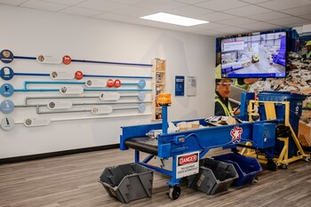 Republic Services Opens Recycling Learning Center for Seattle Community
