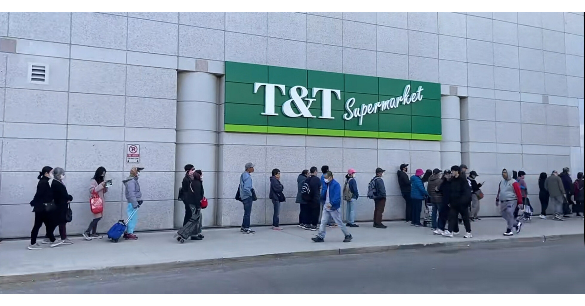T&T Supermarket Brings 'Food Hall' Energy to CF Fairview Mall
