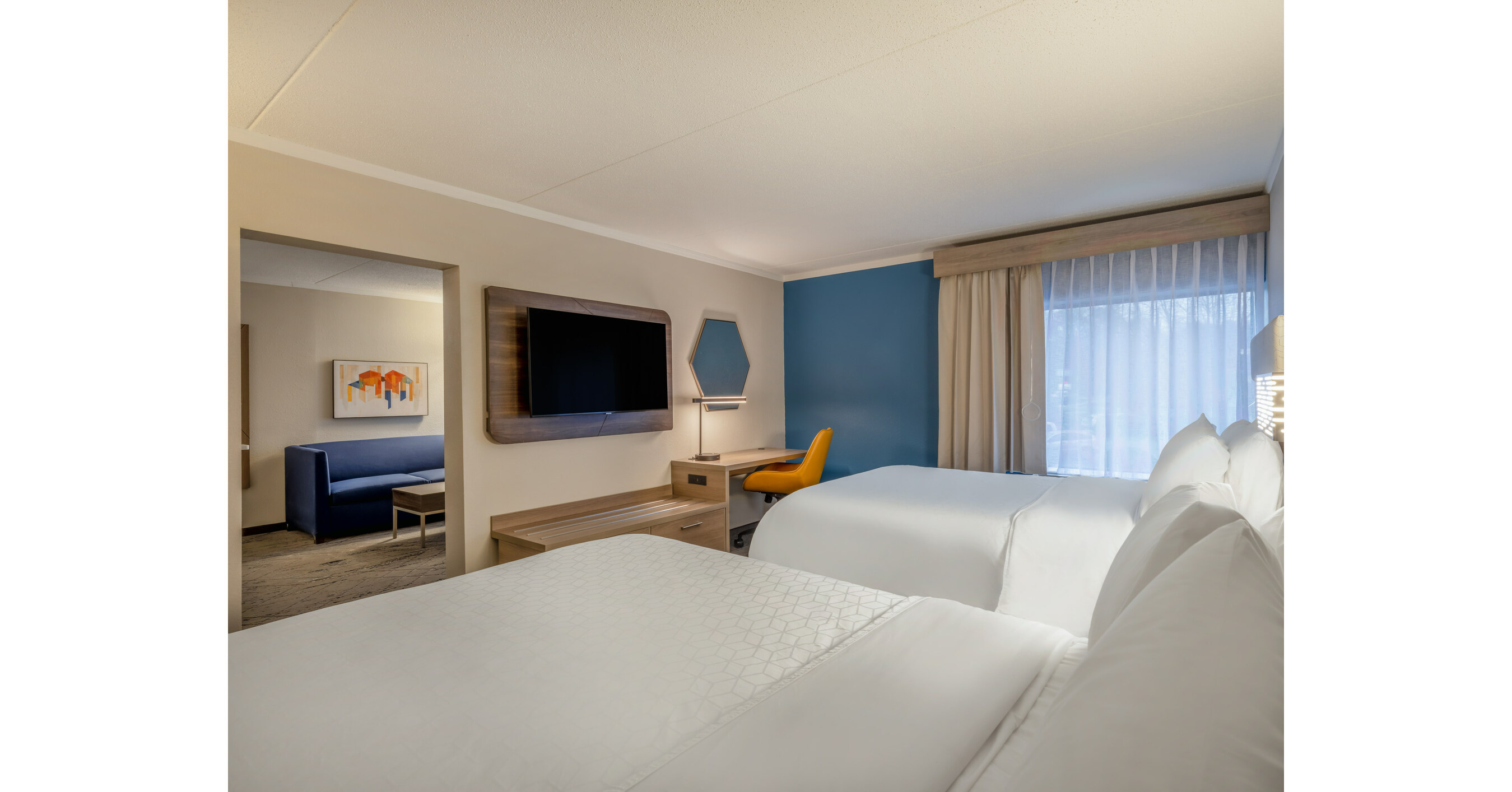 Holiday Inn Express Greensboro-(I-40 @ Wendover) Unveils Stunning ...