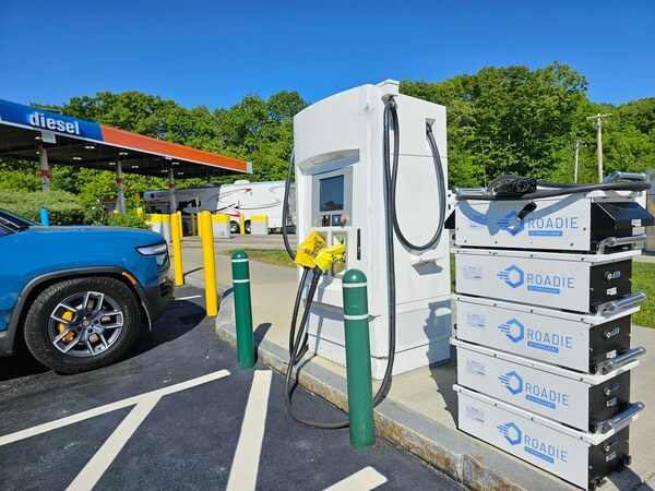 SparkCharge Powers Up the Mass Pike with Free Portable EV Charging ...