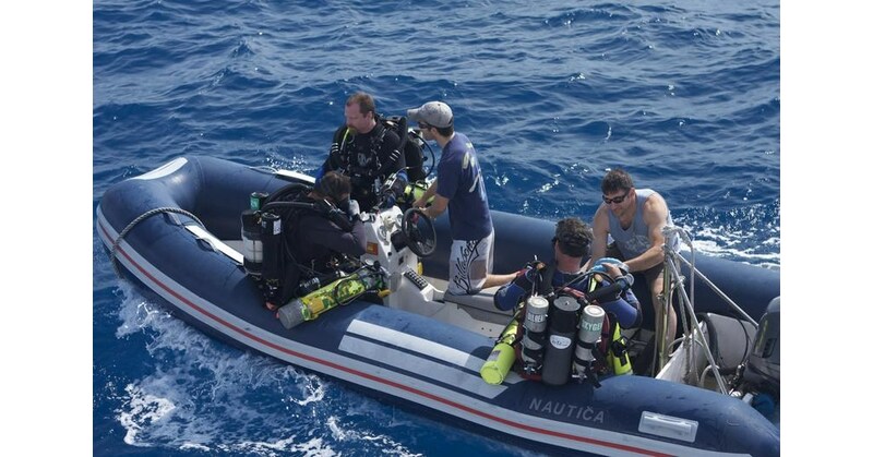 NY Ocean Explorer Couple Donate Expedition Vessel to Billion Oyster ...