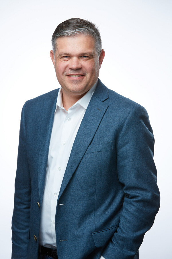 REDBERRY RESTAURANTS ANNOUNCES ROBERT MASSON AS CHIEF DEVELOPMENT OFFICER