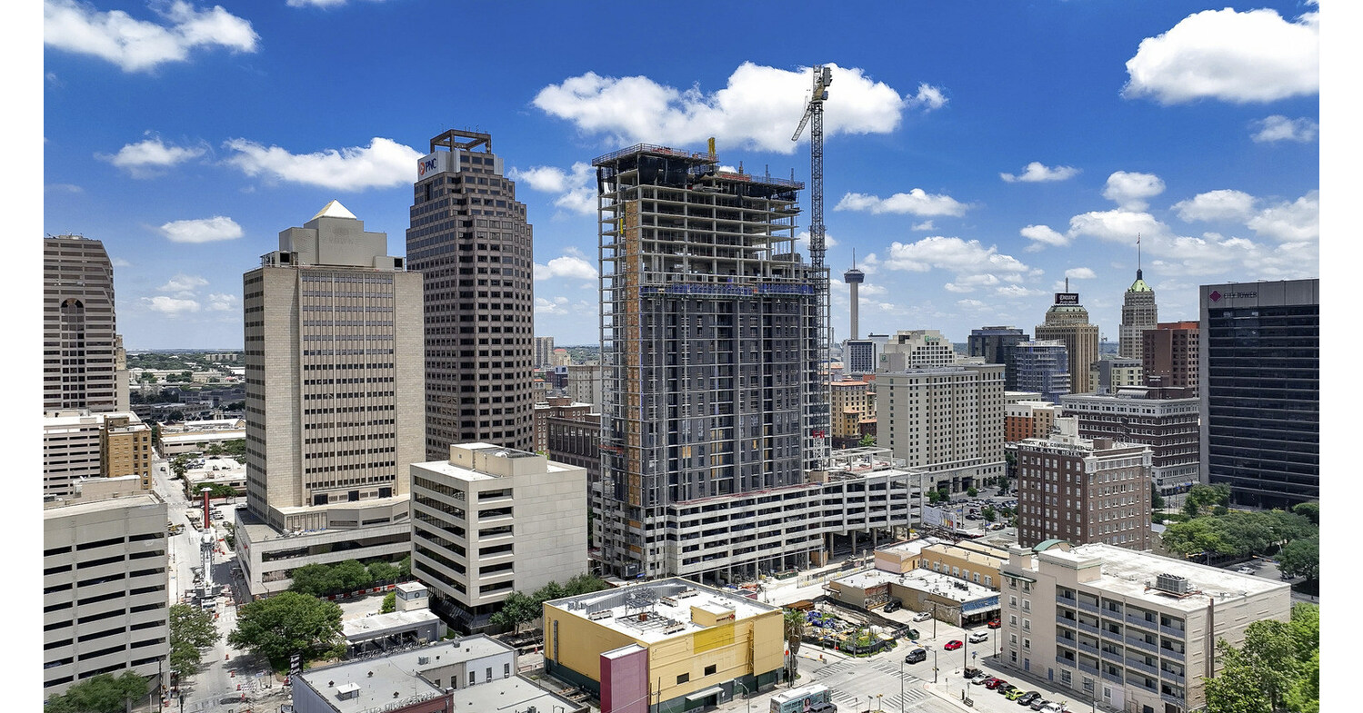 Rogers-O'Brien Construction Celebrates 'Topping Out' On 32-Story ...