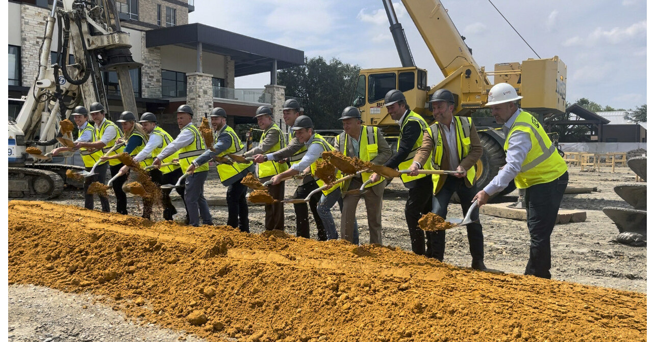 Rogers-O'Brien Construction Breaks Ground on Cosm, the First Ever "Shared Reality" Venue in Texas