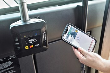 A first in Quebec: Interac Debit contactless payment now accepted on ...