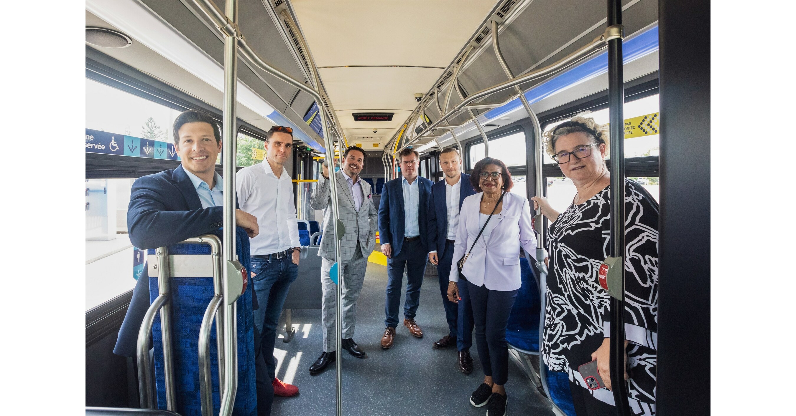 A first in Quebec: Interac Debit contactless payment now accepted on ...