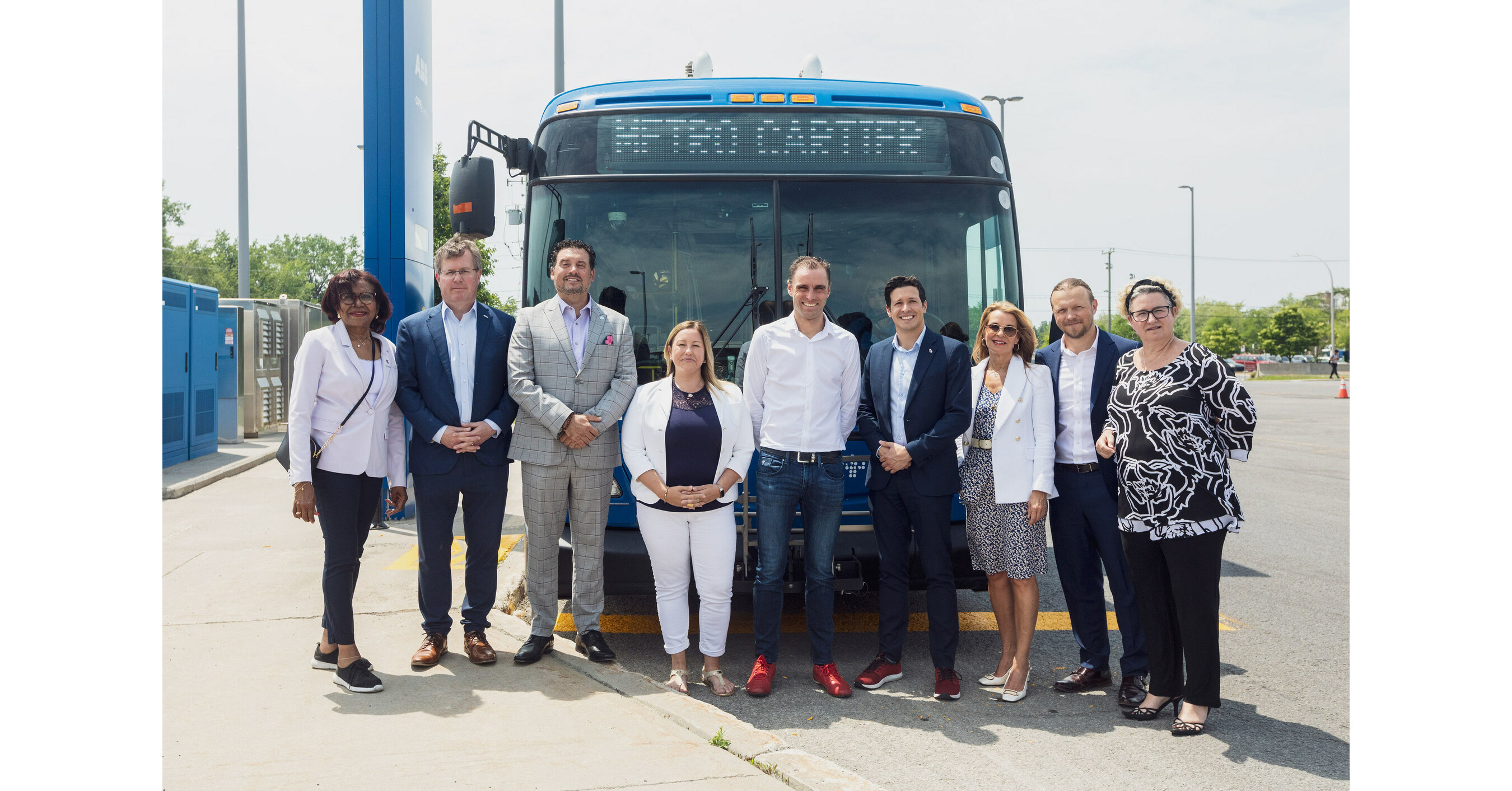 A first in Quebec: Interac Debit contactless payment now accepted on ...