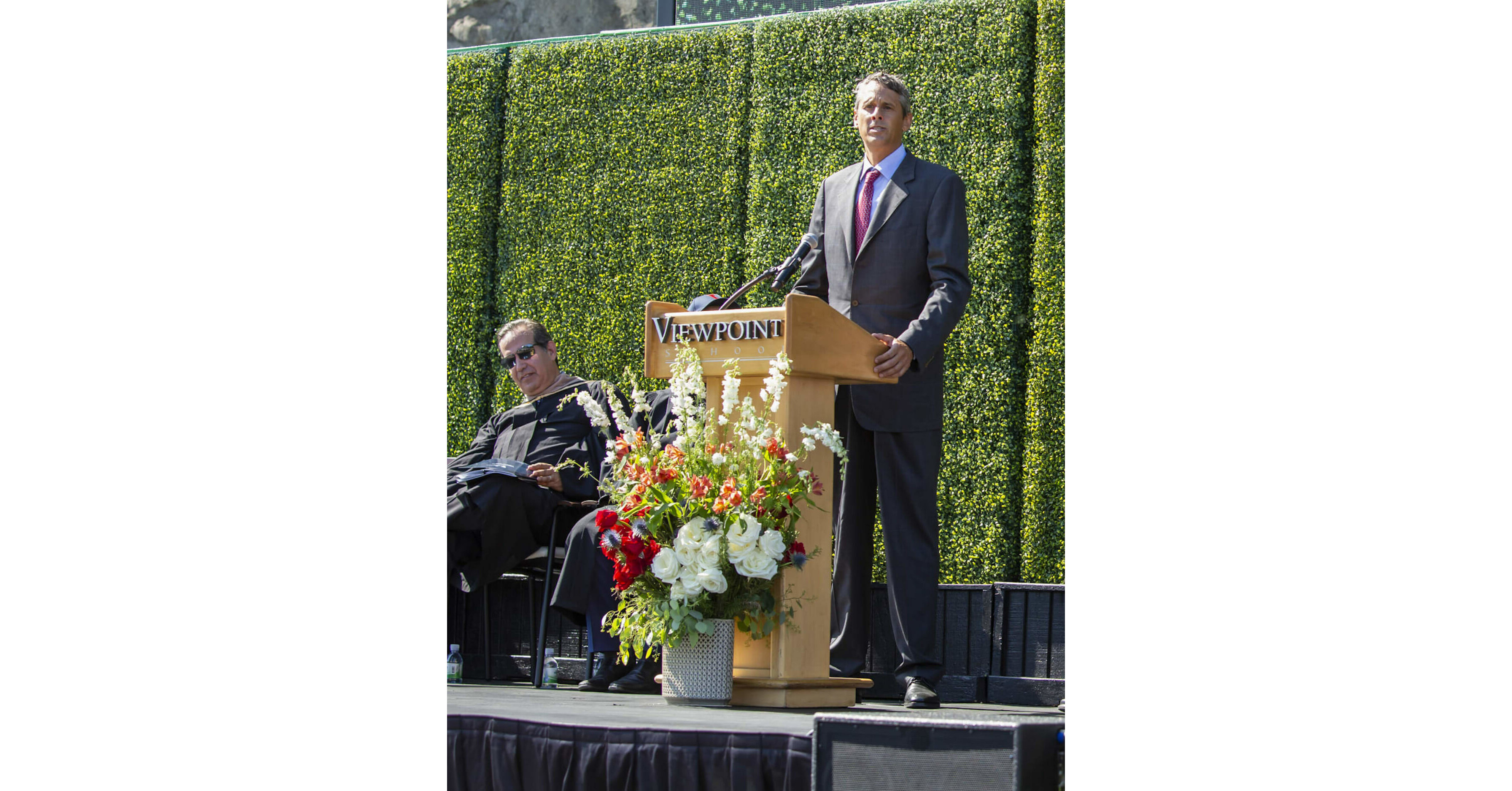 HOLOGENIX CEO AND CO-FOUNDER SETH CASDEN EMPOWERS INTELLECTUAL SUCCESS ...