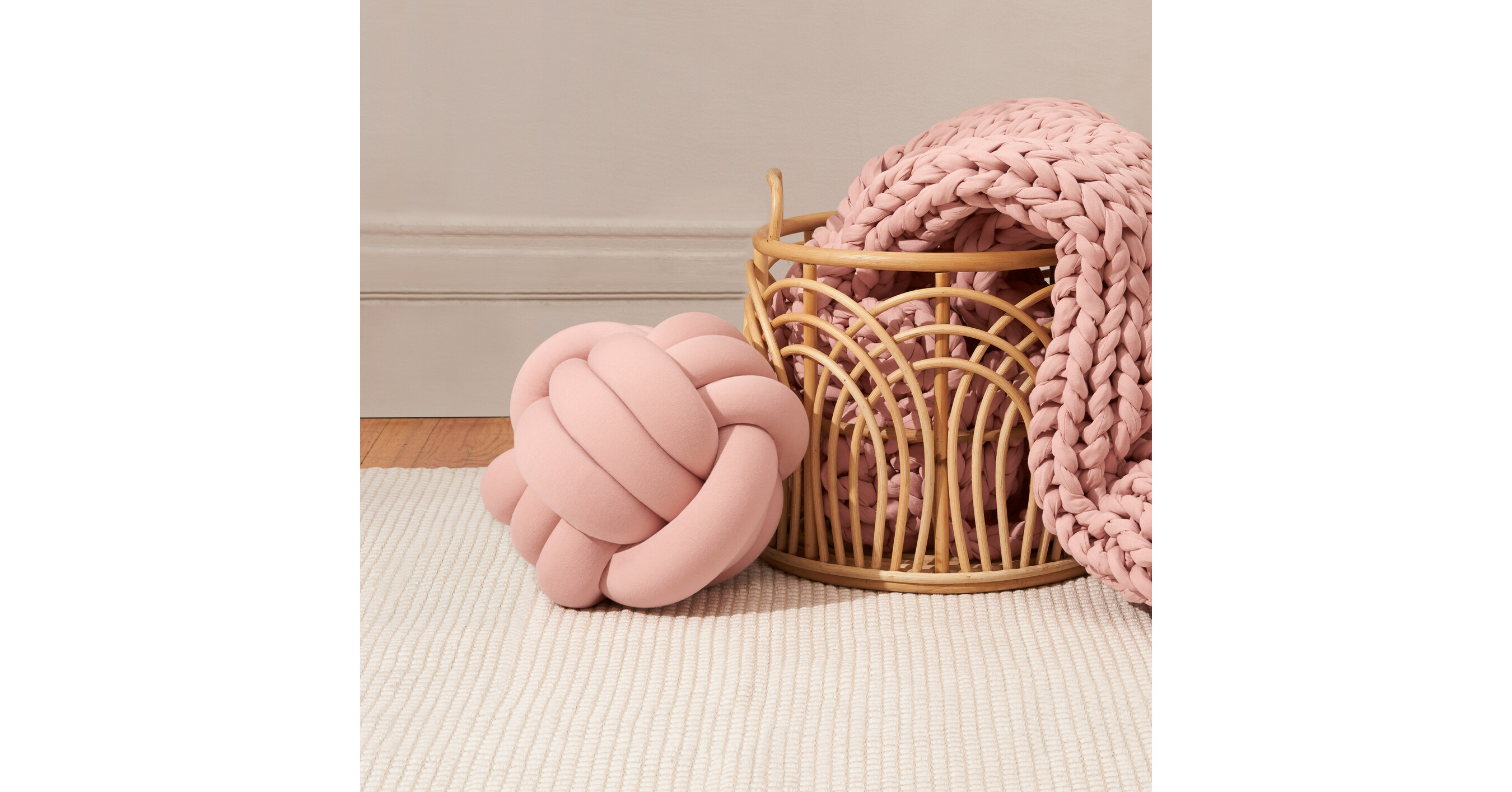 BEARABY HUGGET RECEIVES PRESTIGIOUS RED DOT 2023 PRODUCT DESIGN AWARD