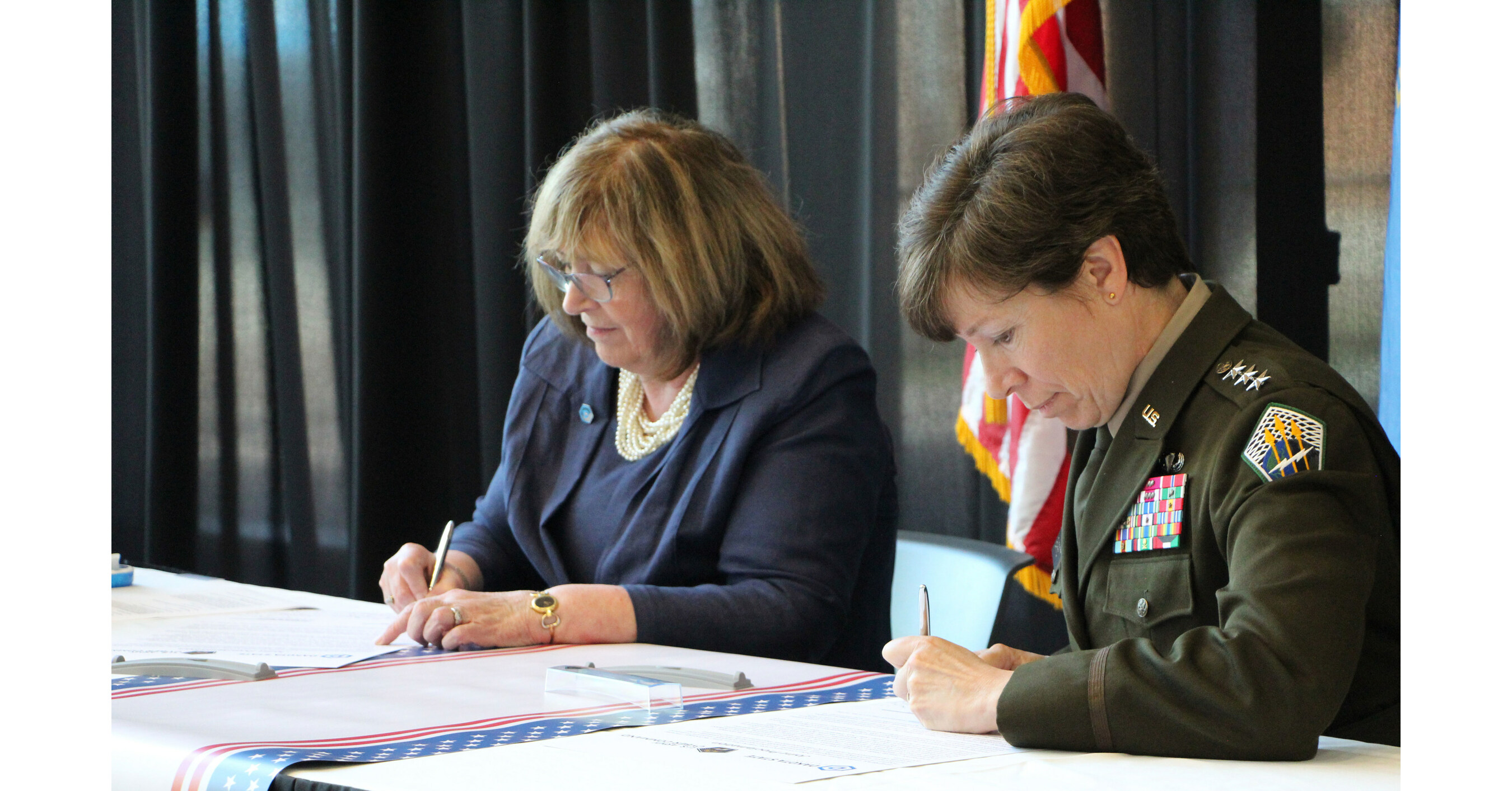 DSU, Army Cyber sign partnership agreement