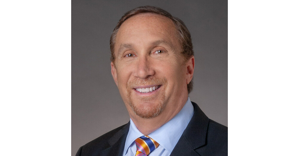 AMERICAN CENTURY INVESTMENTS' RICH WEISS RECEIVES TOP 50 EXECUTIVE ALLY AWARD