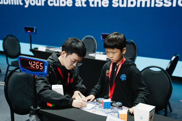 Premier Cube Brand GANCUBE Once Again Celebrates New 3x3 Average World ...