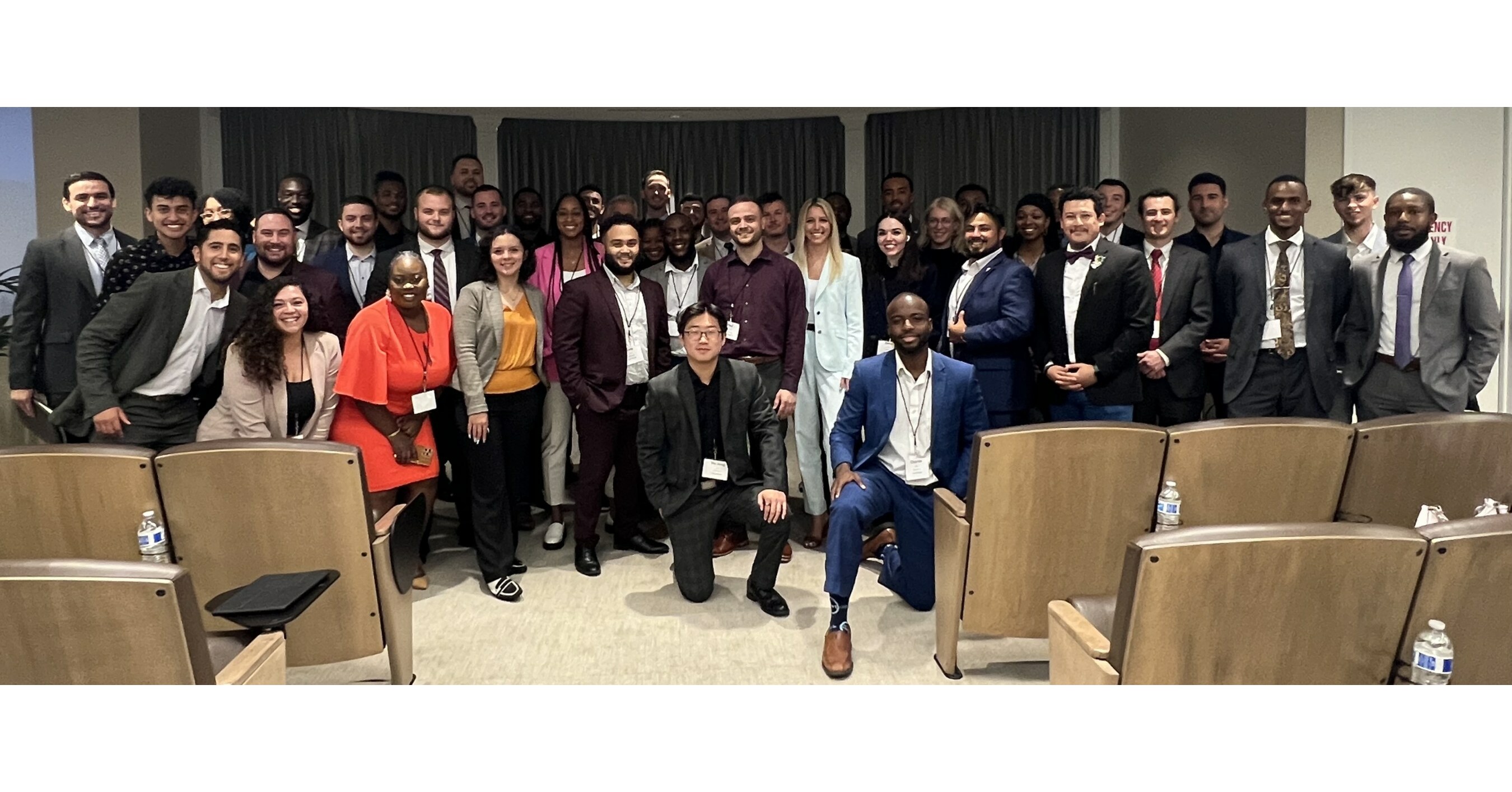 Smart Circle Hosts Over 100 New Business Owners to Newport Beach ...