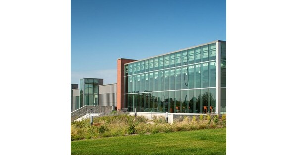 Industry-Leading Collision Engineering Program Expands to Metropolitan Community College