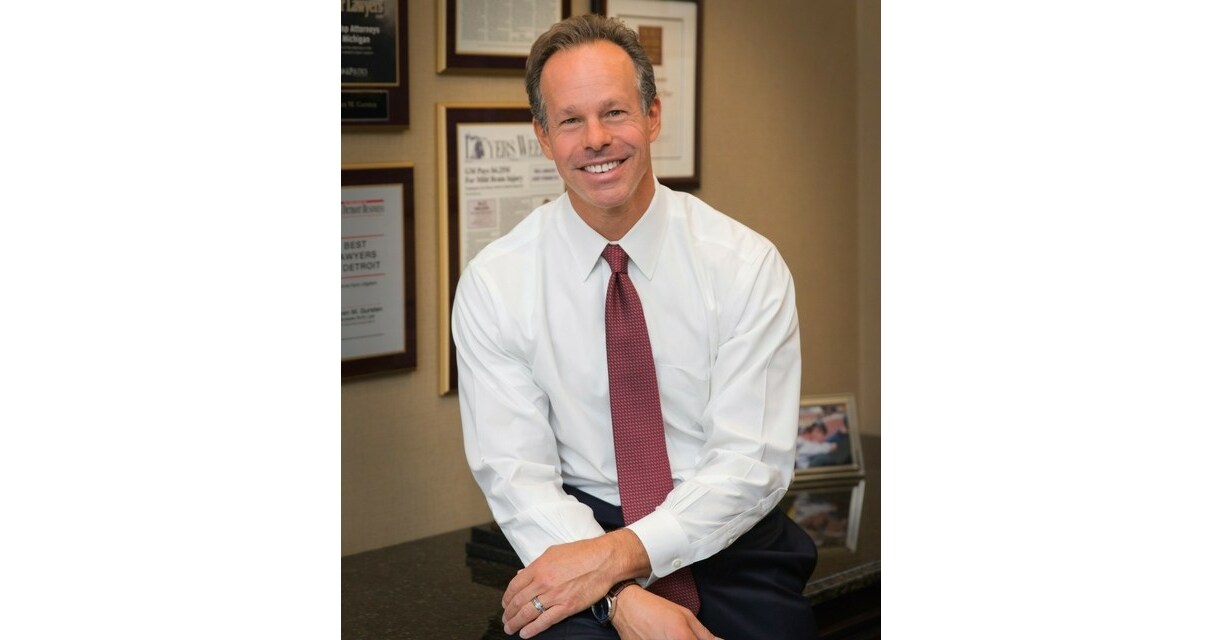 Truck Accident Lawyer Steven Gursten Receives Hall of Fame Award