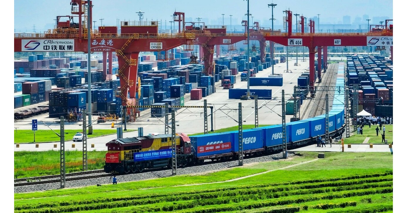 LONGi PV modules take "Chang'an" freight train to help achieve a ...