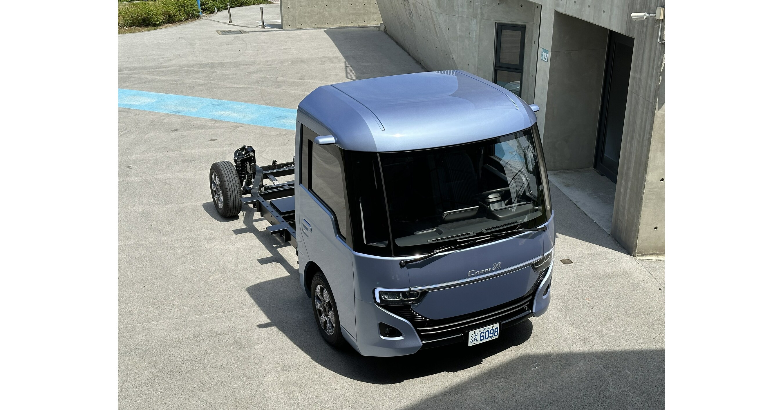 Cruise10 Debuts XP e-Cab EV Chassis for Future Delivery Truck Fleet ...