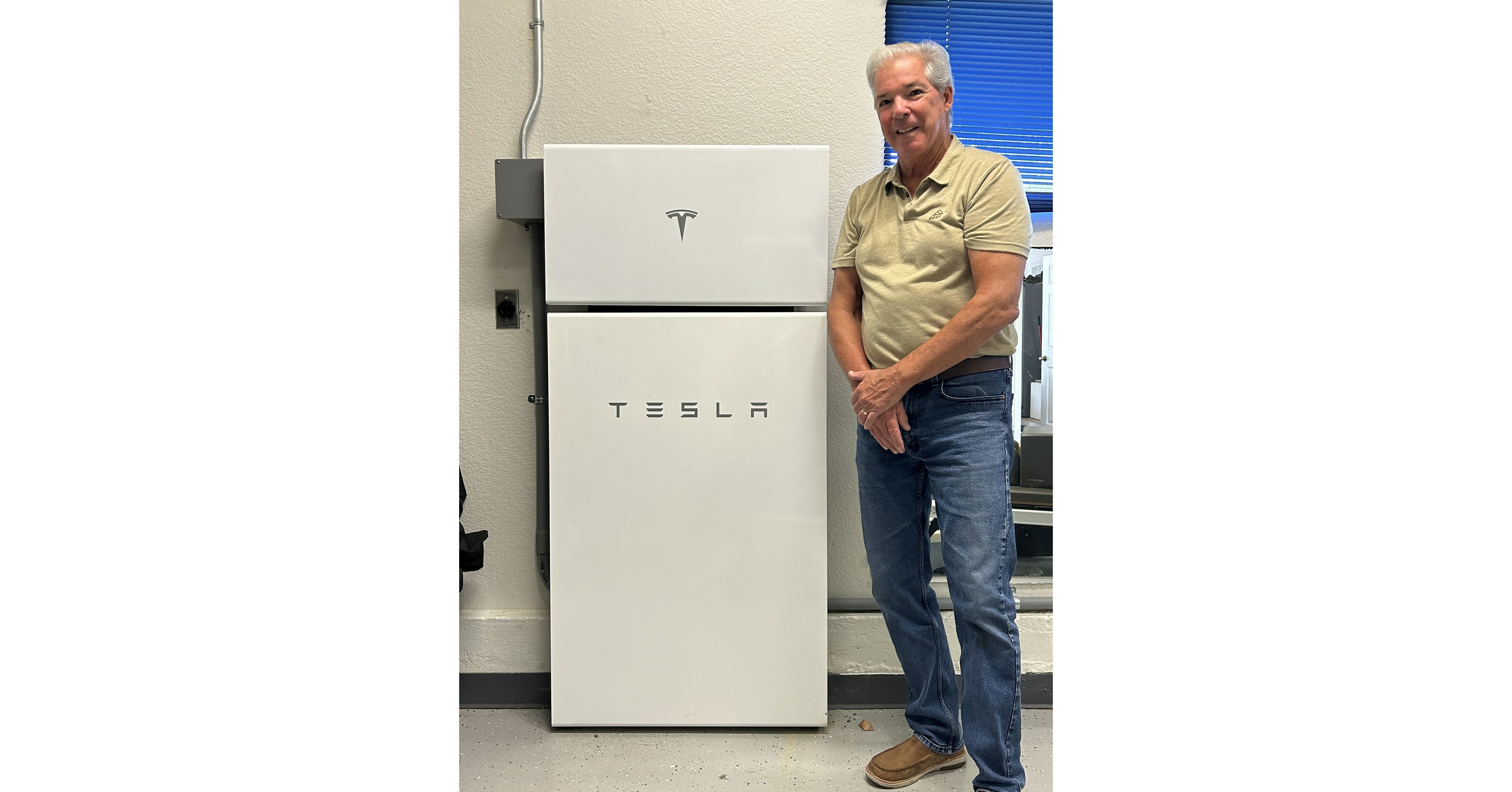 Stellar Solar Awarded Performance Excellence Recognition from Tesla