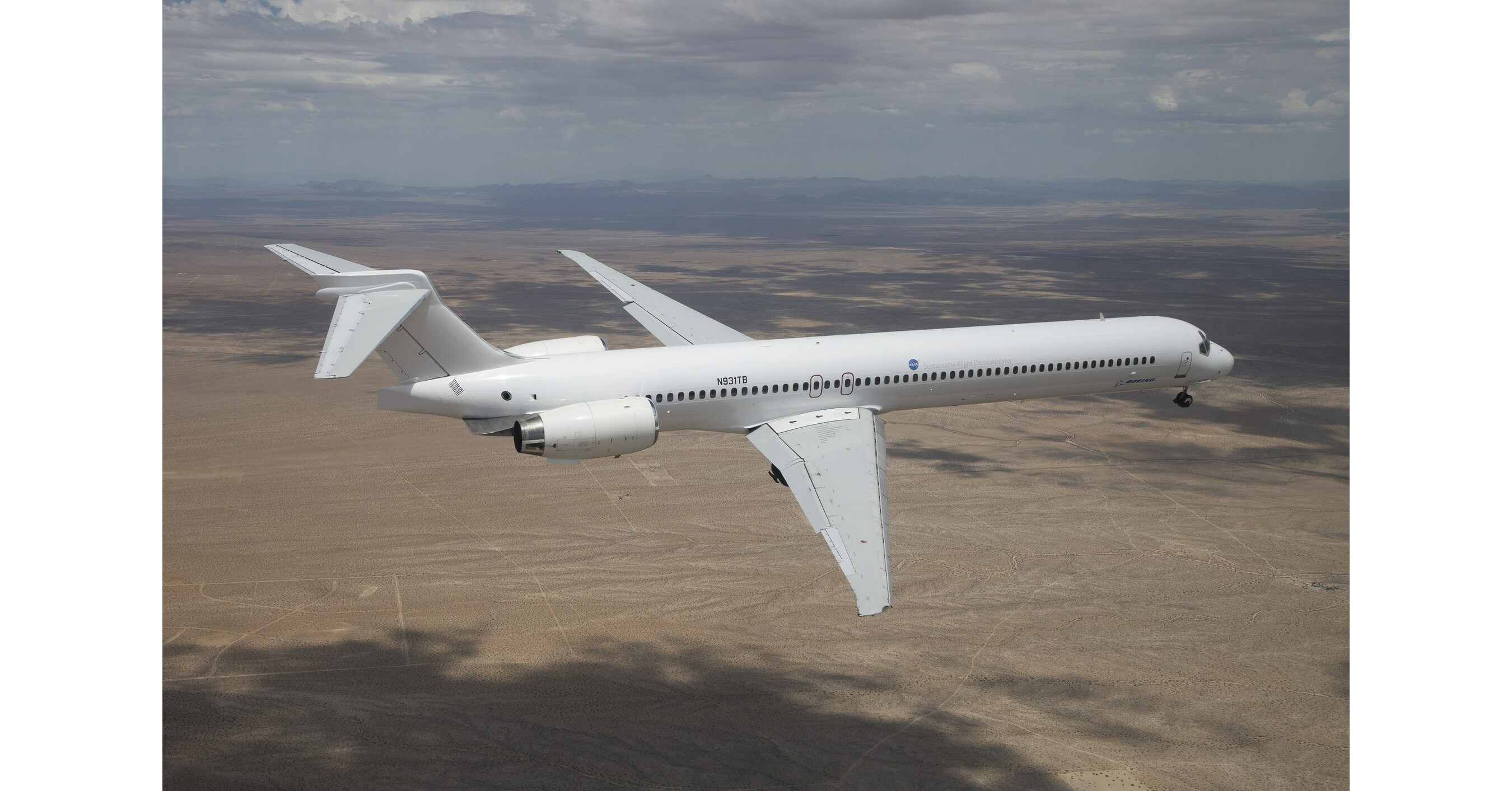 Airplane Arrives at Boeing Site for X-66A Modification