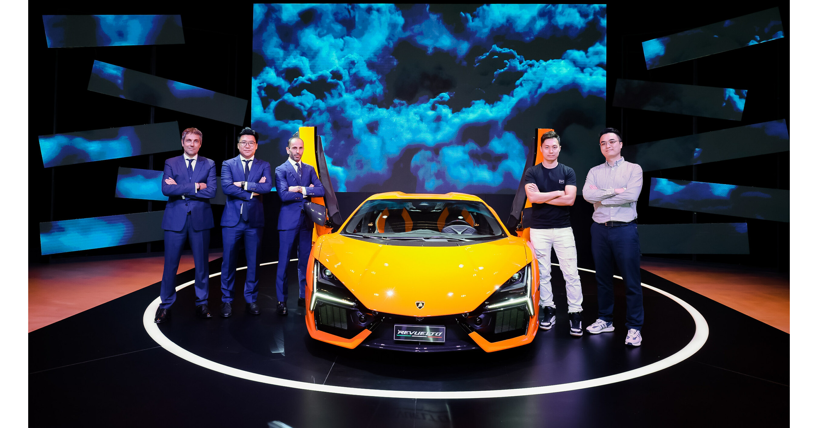 Futu PWM Co-hosts VIP Launch Session with Lamborghini to Present Revuelto