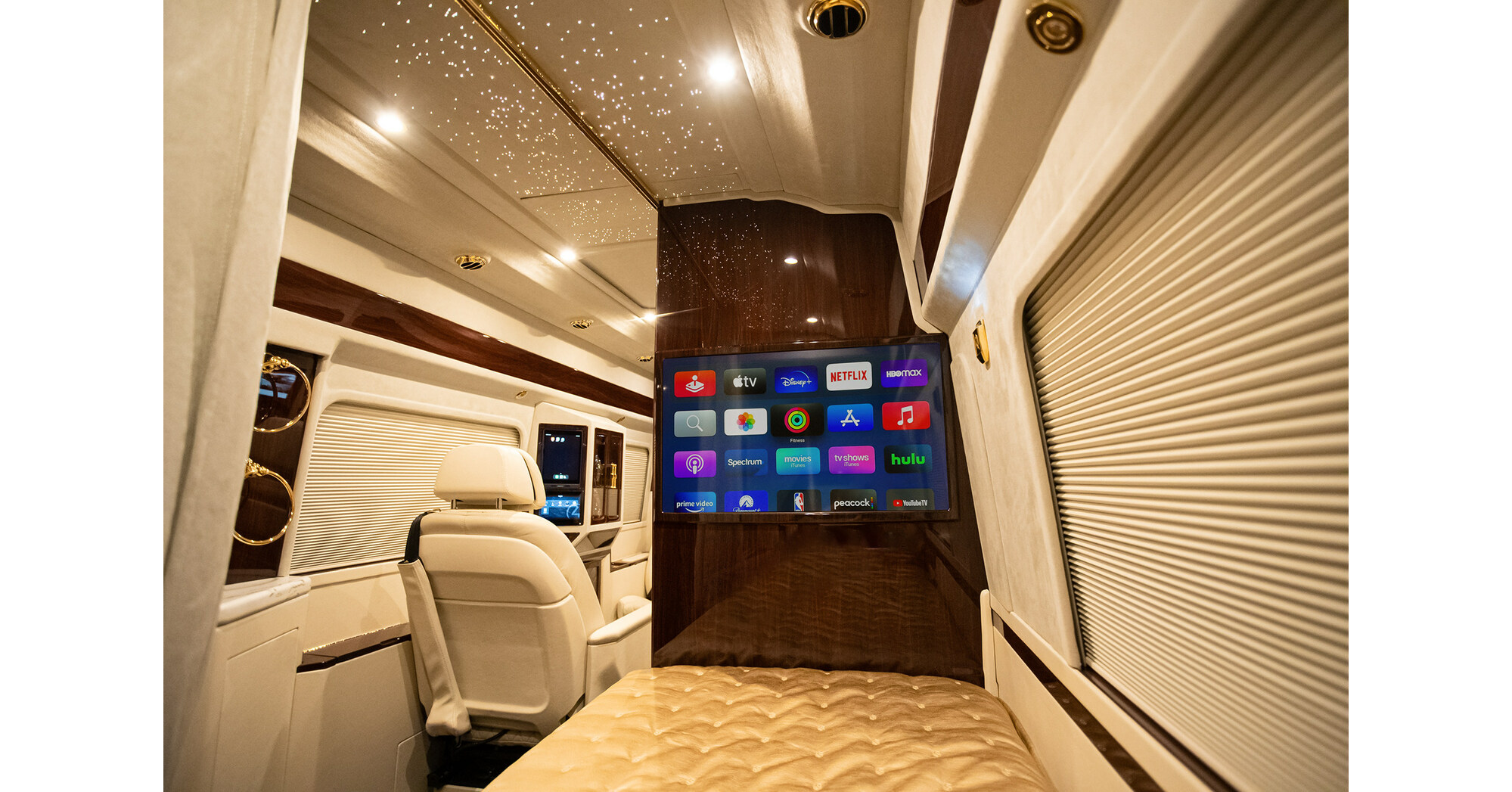 The Most Luxurious Sprinter Van Mobile Office On Earth debuted by ...