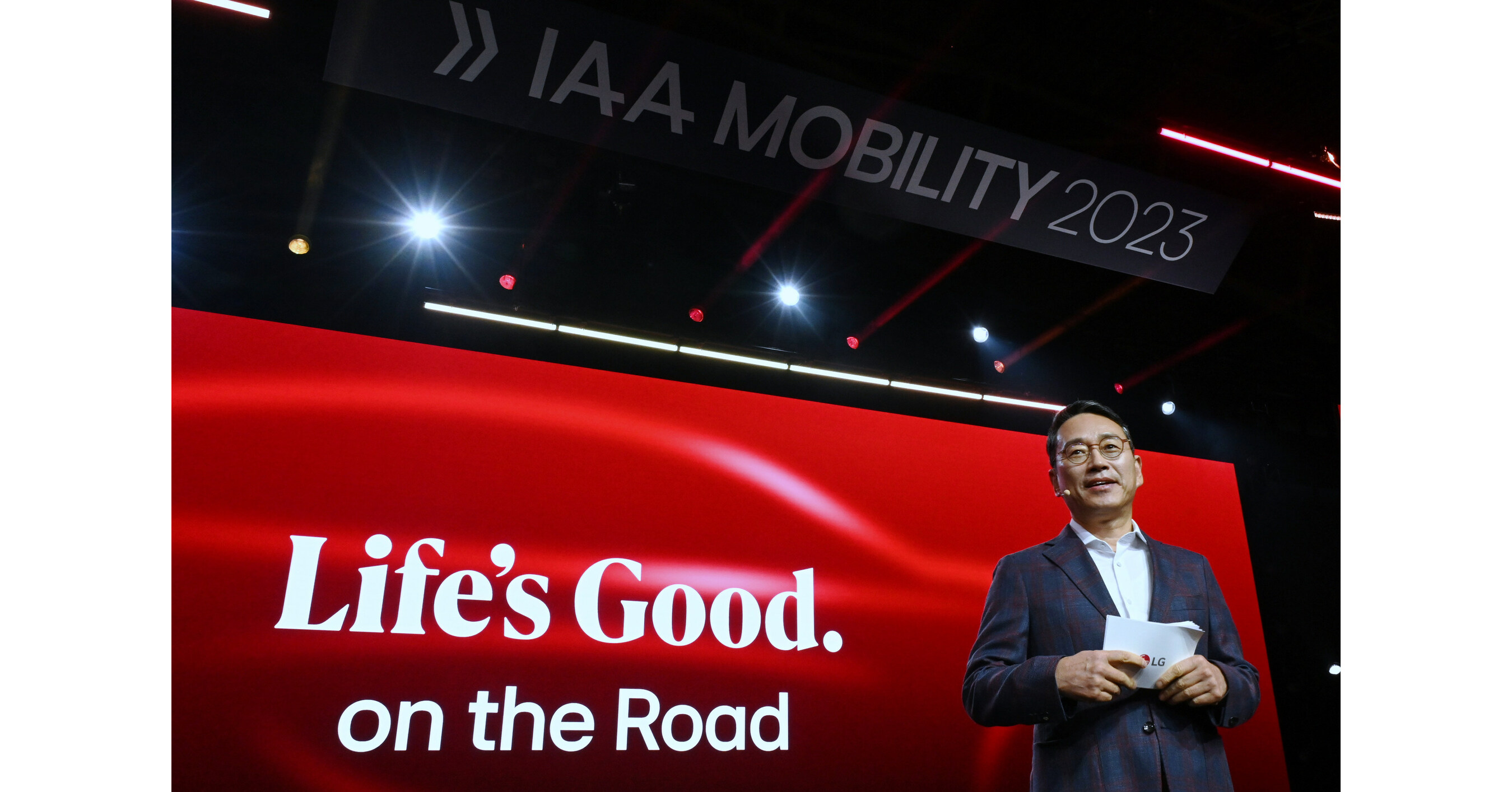 CEO DA LG APRESENTA VISÃO DE EXPERIÊNCIAS DO CLIENTE PARA MOBILIDADE FUTURA NA IAA MOBILITY 2023