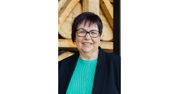 Maureen Robinson Named As New Kentucky Owl Master Blender