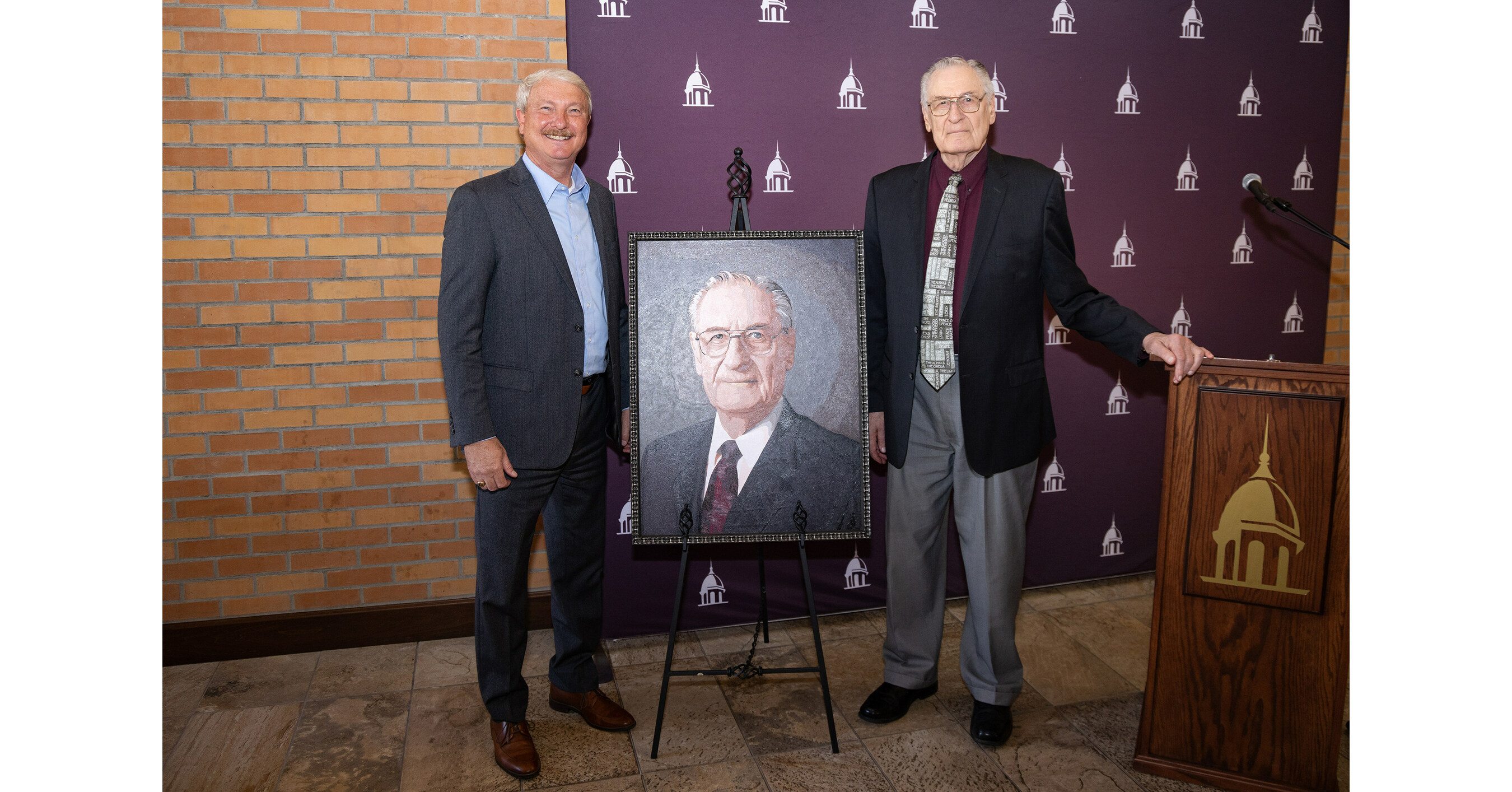Freed-Hardeman University Unveils New Portrait Honoring Dr. Earl D. Edwards