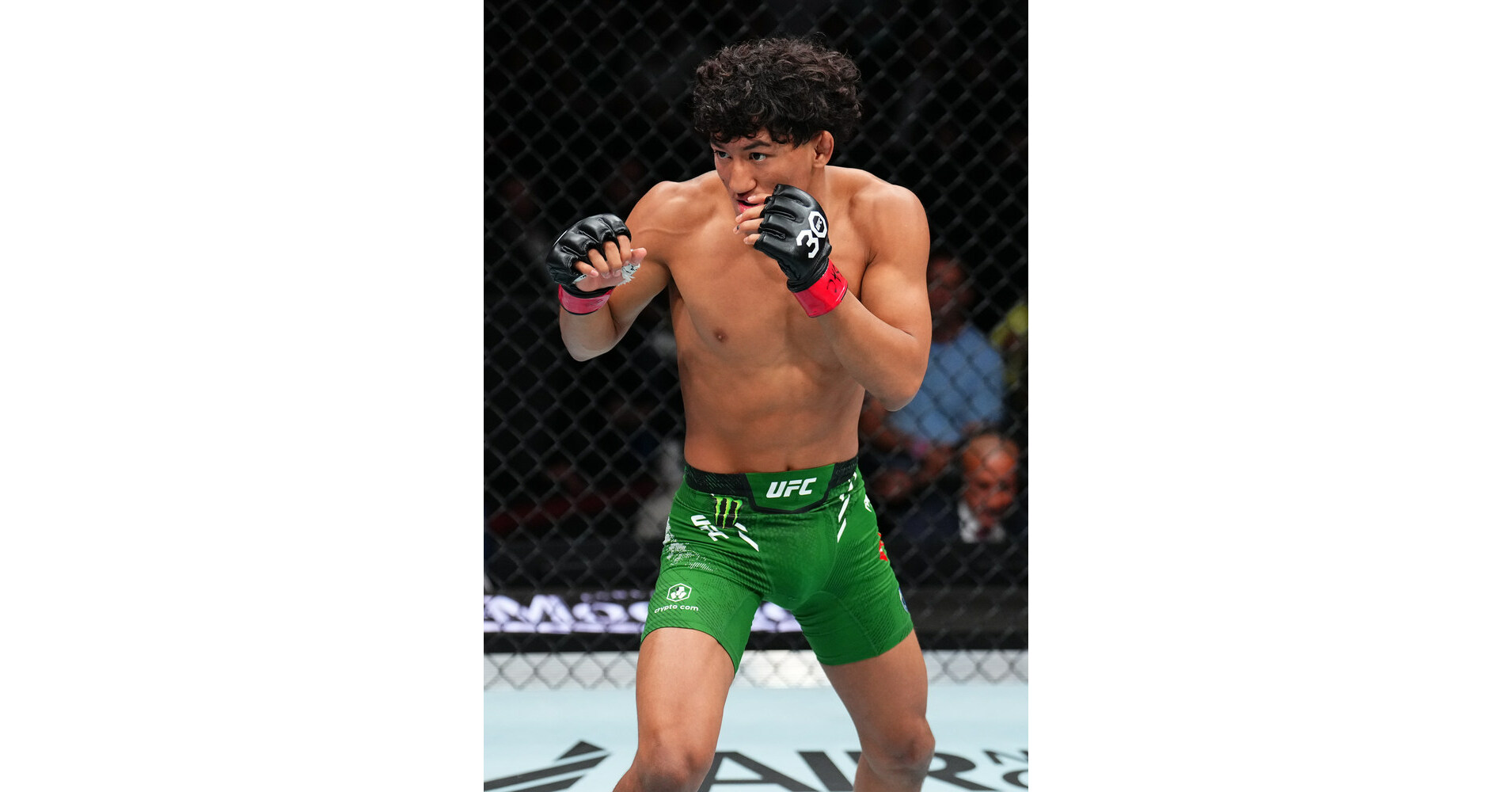 Monster Energy's Raul Rosas Jr. Defeats Terrence Mitchell at Noche UFC ...